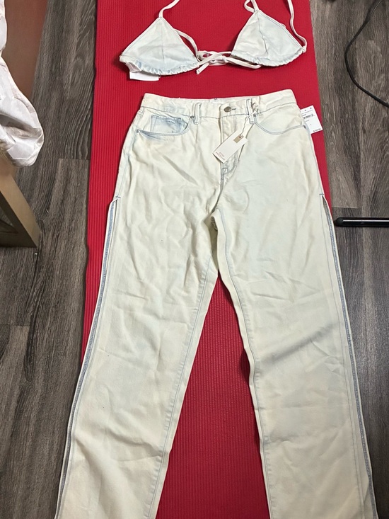 Good American | Jeans | Good American Light Cream Straightleg Jeans ...